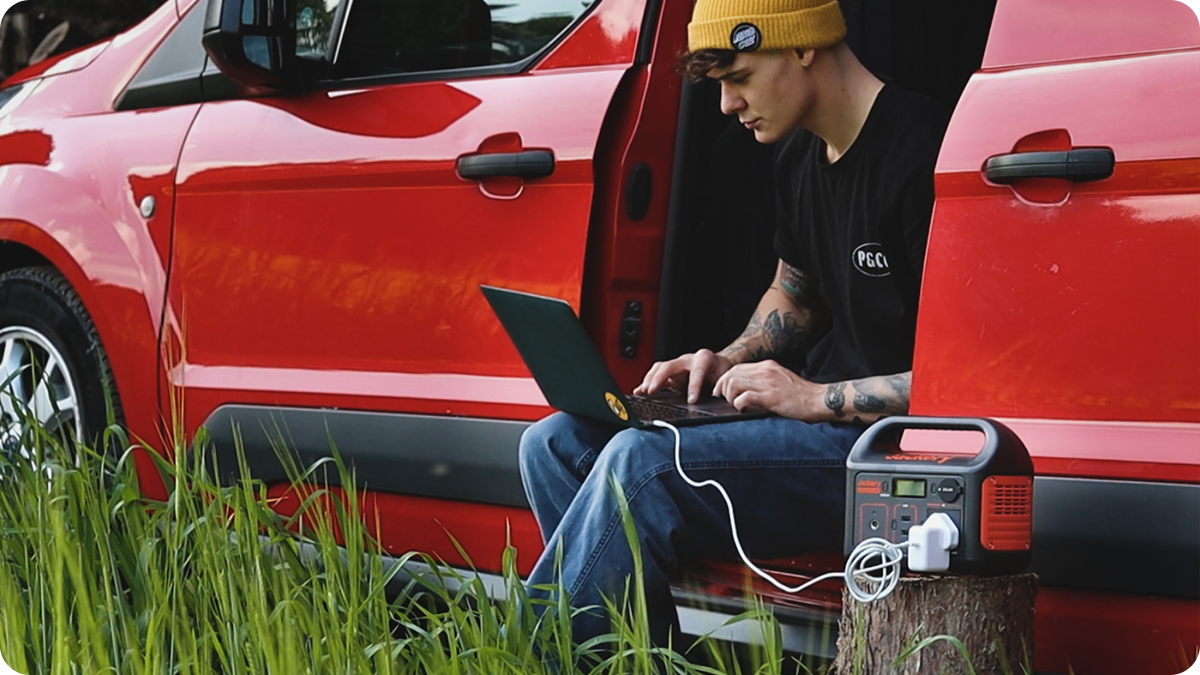 Jackery Explorer 240便攜式電源站 - Jackery MO